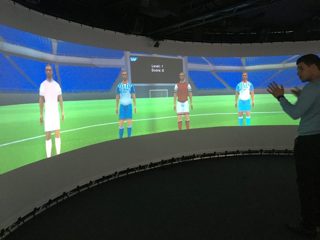 Realtà aumentata e virtuale per allenare i calciatori – Dyrecta Lab
